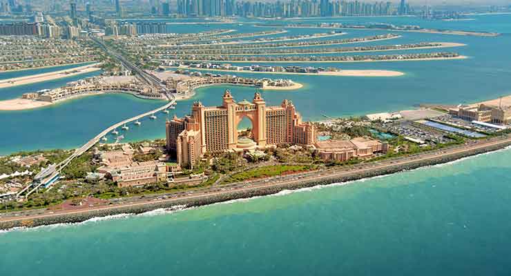 atlantis-the-palm-the-shore - Champion Yachts